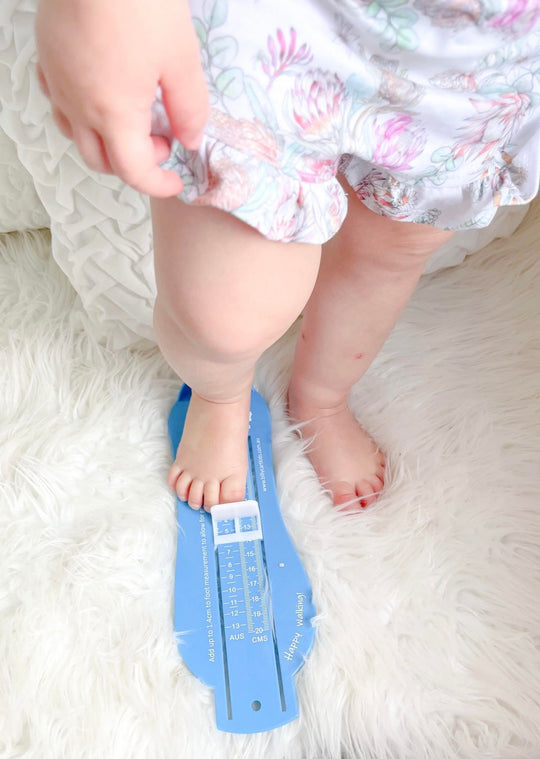 Toddlers & kids foot size measurer | Free shipping | Billycart Kids